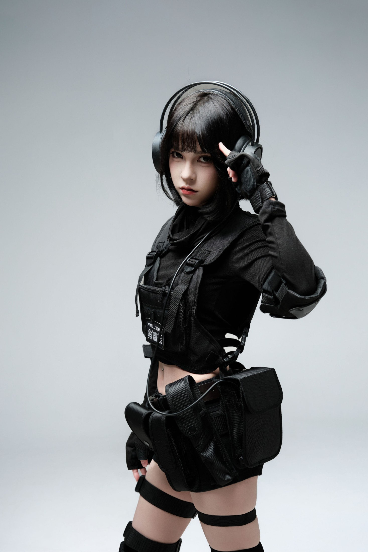 悲伤薯条555 – 《人形武装》[30P] - Goou-写真